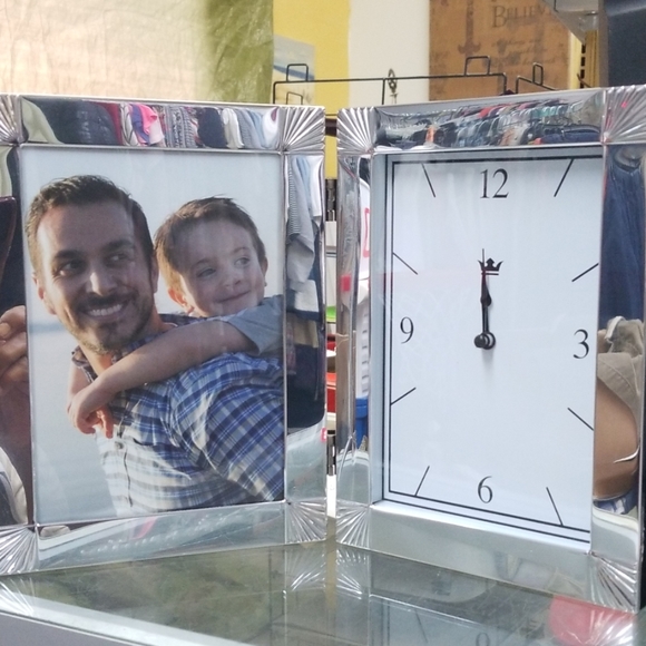 Sempre | Accents | Sempre Photo Frame Desk Clock | Poshmark